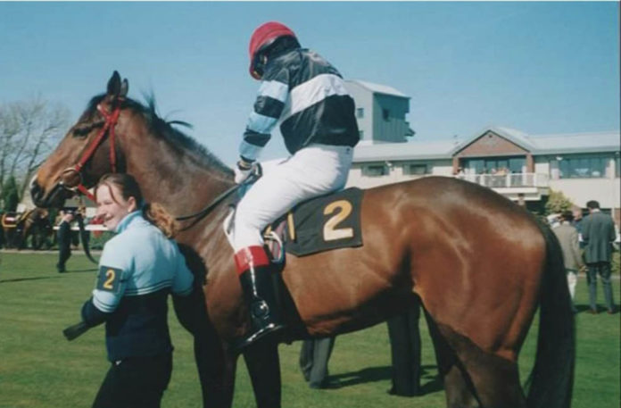 Gary Gibson Lennon: Piggott style-riding-short-stirrups, arse-in-the ...