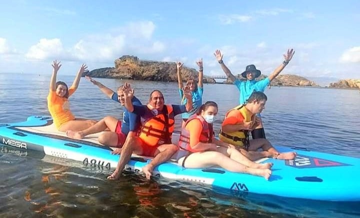 Paddle surfing for Day Care at Playa de la Reya Puerto de Mazarròn ...