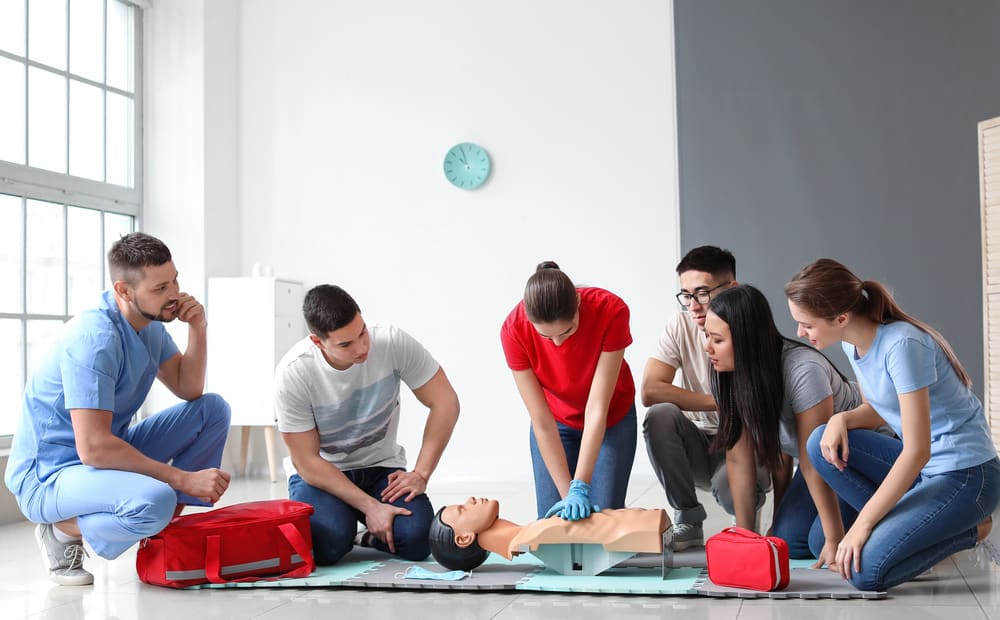 The Importance Of First Aid Training In The Workplace - The Leader