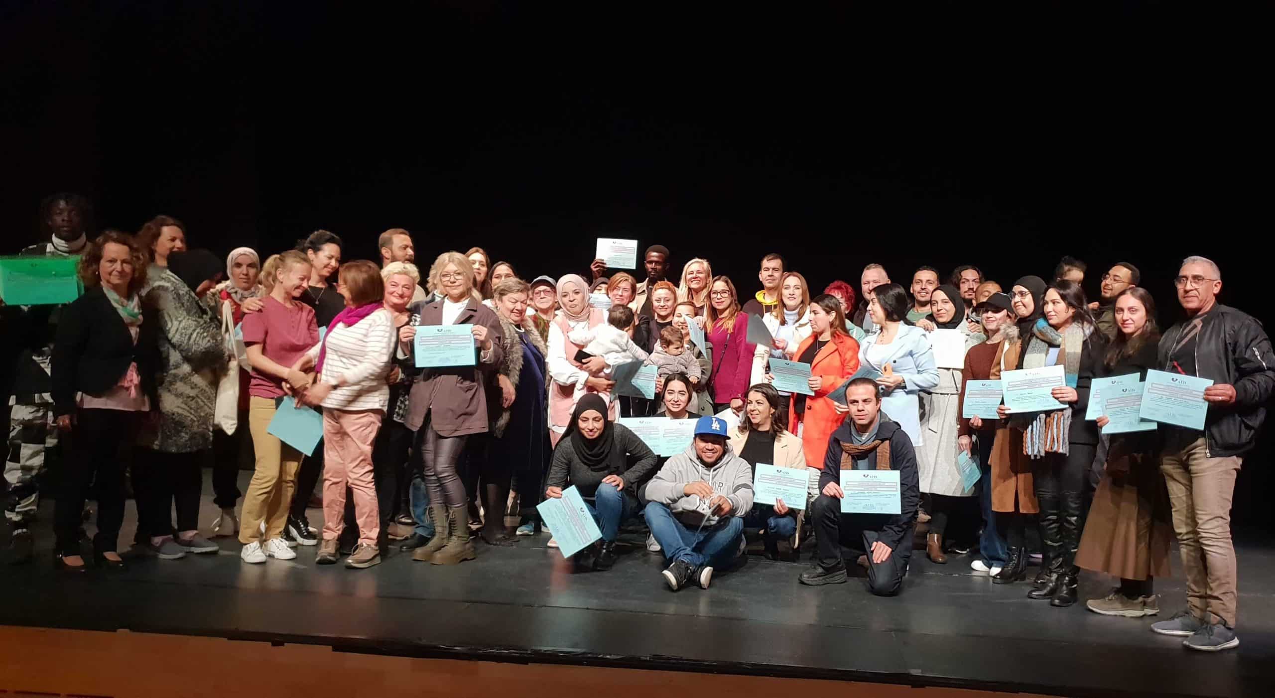 Diplomas presented following Spanish course for foreigners - News ...