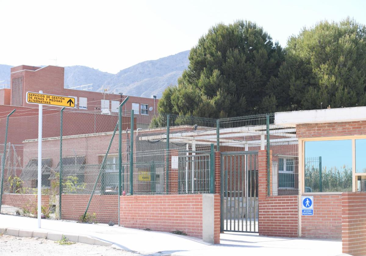 "Beyond ‘Silence of the Lambs’: Spain’s Own Hannibal Lecter Jailed in ...